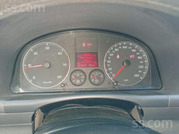 Фольксваген Туран 2006 в Елгава на AUTOMOTO.COM.LV Серый Фольксваген Туран 2006 в Елгава, объемом двигателя 1.90 л и пробегом 303 тыс. км за 2300 €, фото 6 на AUTOMOTO.COM.LV