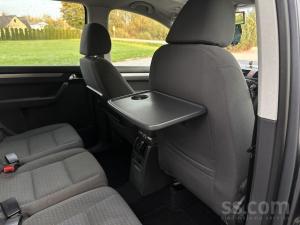 Grey Volkswagen Touran 2006 in Liepaja, with an engine capacity of 1.90 L and mileage of 227 thousand km for 2400 €, photo 14 on AUTOMOTO.COM.LV