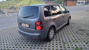 Grey Volkswagen Touran 2007 in Ventspils, with an engine capacity of 1.90 L and mileage of 333 thousand km for 10590 €, photo 3 on AUTOMOTO.COM.LV