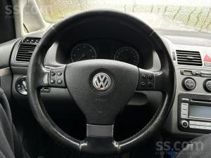 Grey Volkswagen Touran 2007 in Riga, with an engine capacity of 2.00 L and mileage of 460 thousand km for 2050 €, photo 9 on AUTOMOTO.COM.LV
