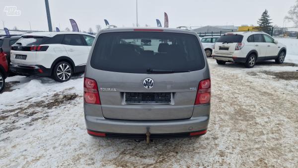 Pelēks Volkswagen Touran 2007 Marijampole, ar dzinēja tilpumu 1.90 L un nobraukumu 260 tūkst. km par 3490 €, foto 6 vietnē AUTOMOTO.COM.LV