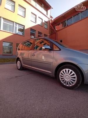 Pelēks Volkswagen Touran 2007 Vilkaviškis, ar dzinēja tilpumu 1.90 L un nobraukumu 322 tūkst. km par 3300 €, foto 8 vietnē AUTOMOTO.COM.LV