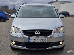 Grey Volkswagen Touran 2007 in Vilnius, with an engine capacity of 2.00 L and mileage of 363 thousand km for 1600 €, photo 9 on AUTOMOTO.COM.LV