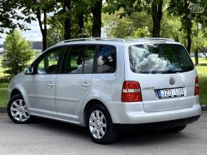Grey Volkswagen Touran 2007 in Kaunas, with an engine capacity of 2.00 L and mileage of 262 thousand km for 1650 €, photo 5 on AUTOMOTO.COM.LV