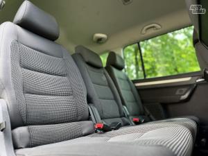 Grey Volkswagen Touran 2007 in Kaunas, with an engine capacity of 2.00 L and mileage of 262 thousand km for 1650 €, photo 17 on AUTOMOTO.COM.LV
