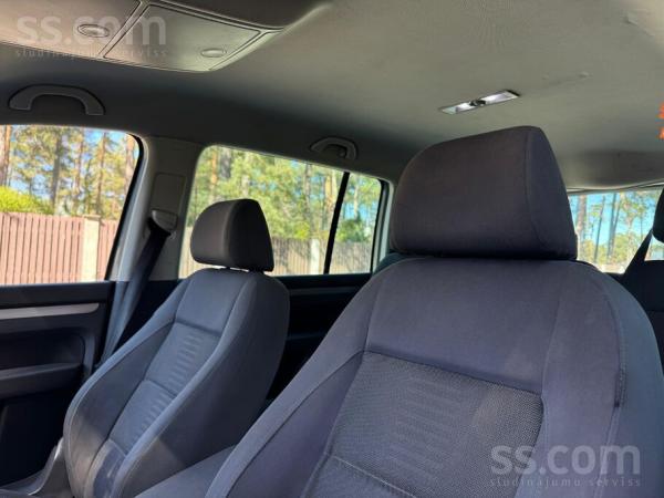 Pelēks Volkswagen Touran 2007 Rīga, ar dzinēja tilpumu 2.00 L un nobraukumu 360 tūkst. km par 1850 €, foto 7 vietnē AUTOMOTO.COM.LV