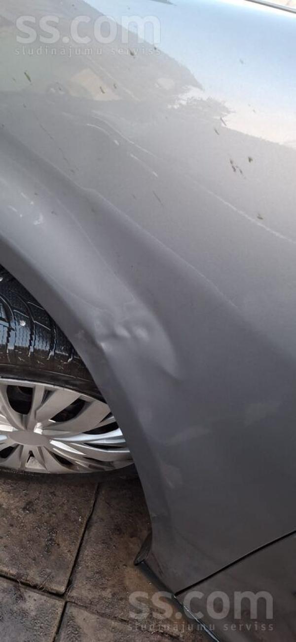 Pelēks Volkswagen Touran 2007 Ogre, ar dzinēja tilpumu 1.90 L un nobraukumu 371 tūkst. km par 1500 €, foto 5 vietnē AUTOMOTO.COM.LV