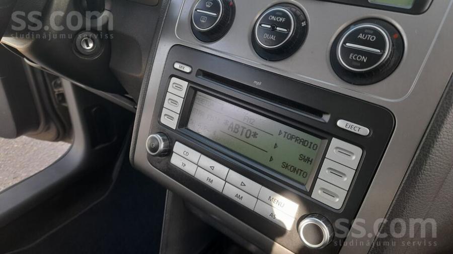 Grey Volkswagen Touran 2007 in Riga, with an engine capacity of 1.90 L and mileage of 248 thousand km for 2100 €, photo 30 on AUTOMOTO.COM.LV