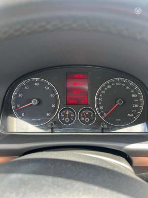 Grey Volkswagen Touran 2007 in Marijampole, with an engine capacity of 1.39 L and mileage of 215 thousand km for 2650 €, photo 15 on AUTOMOTO.COM.LV