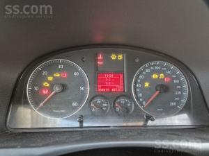 Pelēks Volkswagen Touran 2007 Dobele, ar dzinēja tilpumu 1.90 L un nobraukumu 359 tūkst. km par 2300 €, foto 14 vietnē AUTOMOTO.COM.LV