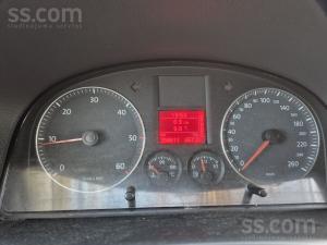 Pelēks Volkswagen Touran 2007 Dobele, ar dzinēja tilpumu 1.90 L un nobraukumu 359 tūkst. km par 2300 €, foto 15 vietnē AUTOMOTO.COM.LV