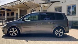 Pelēks Volkswagen Touran 2007 Prienai, ar dzinēja tilpumu 1.97 L un nobraukumu 271 tūkst. km par 3999 €, foto 7 vietnē AUTOMOTO.COM.LV