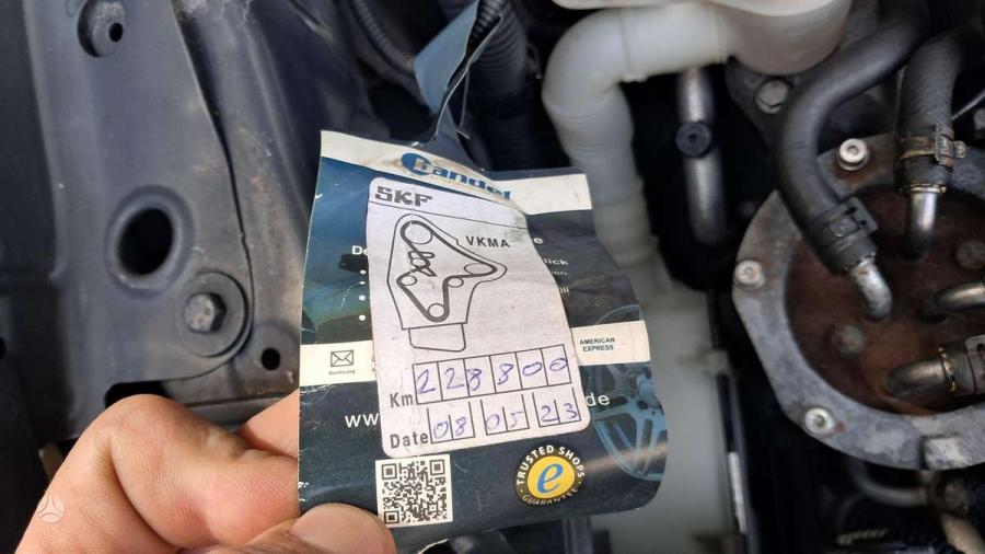 Pelēks Volkswagen Touran 2007 Prienai, ar dzinēja tilpumu 1.97 L un nobraukumu 271 tūkst. km par 3999 €, foto 19 vietnē AUTOMOTO.COM.LV