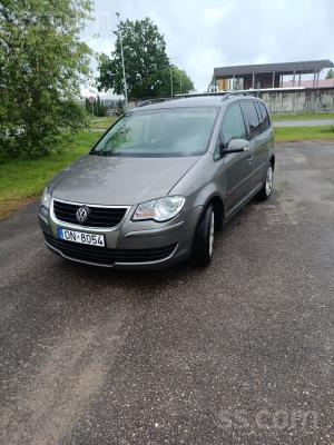 Grey Volkswagen Touran 2007 in Riga, with an engine capacity of 1.90 L and mileage of 376 thousand km for 1650 €, photo  on AUTOMOTO.COM.LV