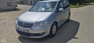 Grey Volkswagen Touran 2007 in Utena, with an engine capacity of 2.00 L and mileage of 255 thousand km for 3450 €, photo 5 on AUTOMOTO.COM.LV