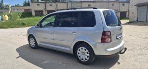 Grey Volkswagen Touran 2007 in Utena, with an engine capacity of 2.00 L and mileage of 255 thousand km for 3450 €, photo 12 on AUTOMOTO.COM.LV