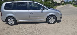 Grey Volkswagen Touran 2007 in Utena, with an engine capacity of 2.00 L and mileage of 255 thousand km for 3450 €, photo 21 on AUTOMOTO.COM.LV