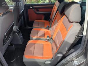 Grey Volkswagen Touran 2007 in Ludza, with an engine capacity of 1.90 L and mileage of 220 thousand km for 4390 €, photo 11 on AUTOMOTO.COM.LV