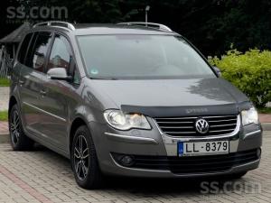 Grey Volkswagen Touran 2007 in Jelgava, with an engine capacity of 2.00 L and mileage of 278 thousand km for 2900 €, photo  on AUTOMOTO.COM.LV
