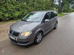 Pelēks Volkswagen Touran 2007 Prienai, ar dzinēja tilpumu 1.39 L un nobraukumu 0 tūkst. km par 1250 €, foto 11 vietnē AUTOMOTO.COM.LV