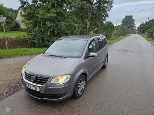Pelēks Volkswagen Touran 2007 Prienai, ar dzinēja tilpumu 1.39 L un nobraukumu 0 tūkst. km par 1250 €, foto 17 vietnē AUTOMOTO.COM.LV