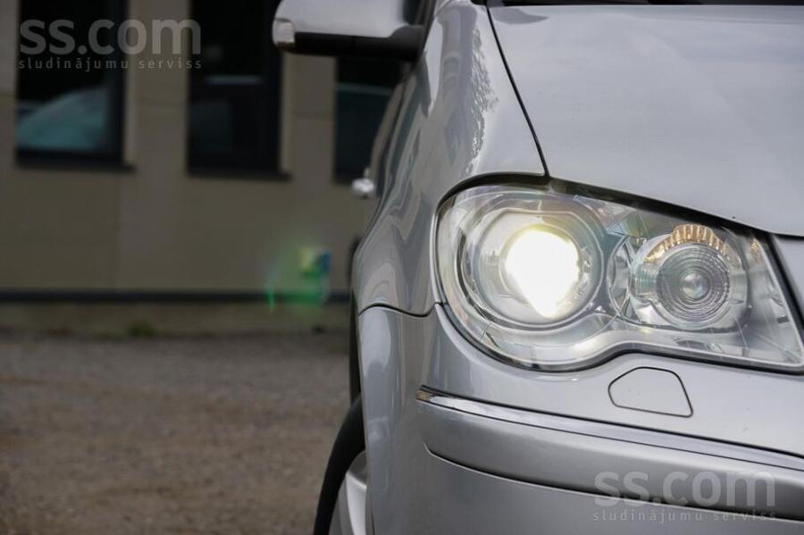 Grey Volkswagen Touran 2007 in Riga, with an engine capacity of 2.00 L and mileage of 290 thousand km for 4590 €, photo 6 on AUTOMOTO.COM.LV