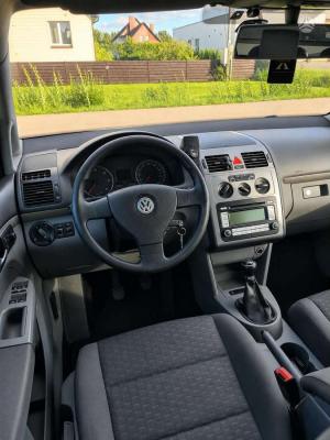 Grey Volkswagen Touran 2007 in Kaisiadorys, with an engine capacity of 1.97 L and mileage of 319 thousand km for 2649 €, photo 14 on AUTOMOTO.COM.LV