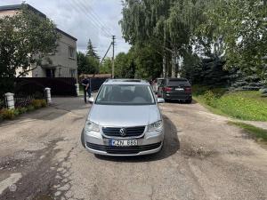 Grey Volkswagen Touran 2007 in Marijampole, with an engine capacity of 1.90 L and mileage of 355 thousand km for 2150 €, photo  on AUTOMOTO.COM.LV