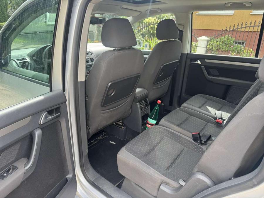 Grey Volkswagen Touran 2007 in Marijampole, with an engine capacity of 1.90 L and mileage of 355 thousand km for 2150 €, photo 12 on AUTOMOTO.COM.LV