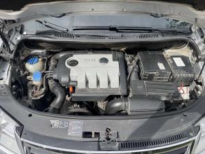 Grey Volkswagen Touran 2007 in Marijampole, with an engine capacity of 1.90 L and mileage of 355 thousand km for 2150 €, photo 19 on AUTOMOTO.COM.LV