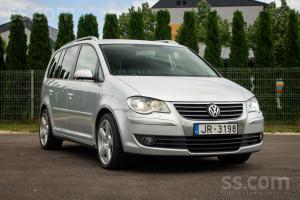 Pelēks Volkswagen Touran 2007 Jelgava, ar dzinēja tilpumu 2.00 L un nobraukumu 396 tūkst. km par 3900 €, foto  vietnē AUTOMOTO.COM.LV
