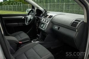 Pelēks Volkswagen Touran 2007 Jelgava, ar dzinēja tilpumu 2.00 L un nobraukumu 396 tūkst. km par 3900 €, foto 8 vietnē AUTOMOTO.COM.LV