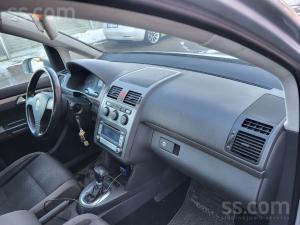 Grey Volkswagen Touran 2007 in Jelgava, with an engine capacity of 1.90 L and mileage of 333 thousand km for 1750 €, photo 11 on AUTOMOTO.COM.LV