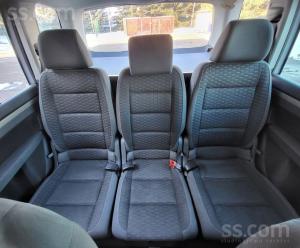 Grey Volkswagen Touran 2007 in Jelgava, with an engine capacity of 1.90 L and mileage of 333 thousand km for 1750 €, photo 16 on AUTOMOTO.COM.LV