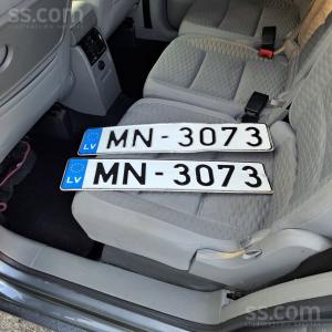 Pelēks Volkswagen Touran 2007 Rēzekne, ar dzinēja tilpumu 2.00 L un nobraukumu 0 tūkst. km par 2000 €, foto 13 vietnē AUTOMOTO.COM.LV