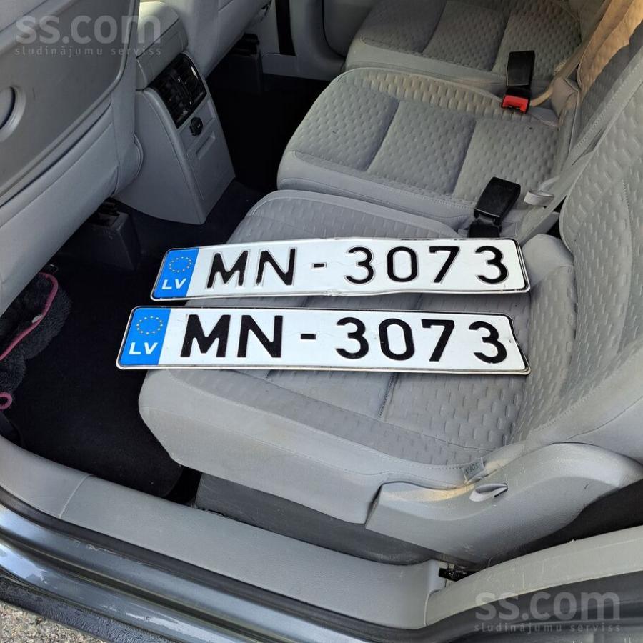 Pelēks Volkswagen Touran 2007 Rēzekne, ar dzinēja tilpumu 2.00 L un nobraukumu 0 tūkst. km par 2000 €, foto 13 vietnē AUTOMOTO.COM.LV