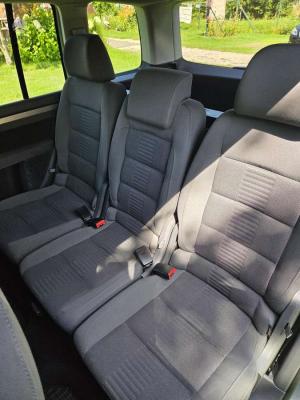 Grey Volkswagen Touran 2007 in Vilnius, with an engine capacity of 1.90 L and mileage of 380 thousand km for 3000 €, photo 15 on AUTOMOTO.COM.LV
