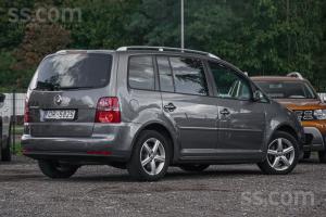 Pelēks Volkswagen Touran 2007 Rīga, ar dzinēja tilpumu 1.40 L un nobraukumu 137 tūkst. km par 4990 €, foto 5 vietnē AUTOMOTO.COM.LV