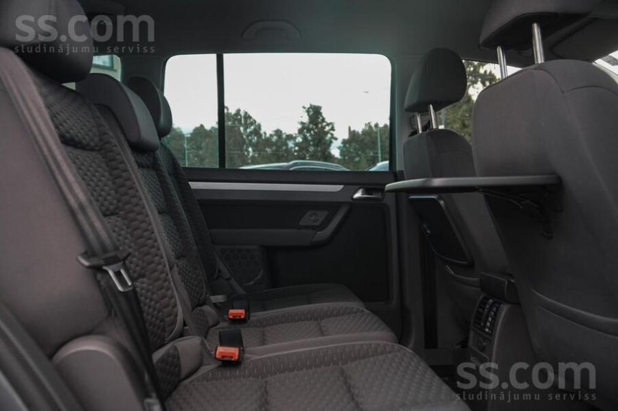 Pelēks Volkswagen Touran 2007 Rīga, ar dzinēja tilpumu 1.40 L un nobraukumu 137 tūkst. km par 4990 €, foto 16 vietnē AUTOMOTO.COM.LV