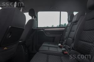 Pelēks Volkswagen Touran 2007 Rīga, ar dzinēja tilpumu 1.40 L un nobraukumu 137 tūkst. km par 4990 €, foto 17 vietnē AUTOMOTO.COM.LV