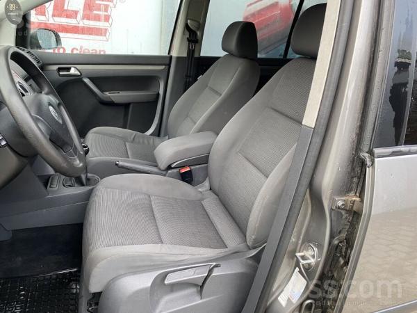 Pelēks Volkswagen Touran 2007 Balvi, ar dzinēja tilpumu 1.90 L un nobraukumu 340 tūkst. km par 2450 €, foto 11 vietnē AUTOMOTO.COM.LV