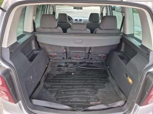 Pelēks Volkswagen Touran 2007 Šauļi, ar dzinēja tilpumu 1.90 L un nobraukumu 280 tūkst. km par 3700 €, foto 13 vietnē AUTOMOTO.COM.LV