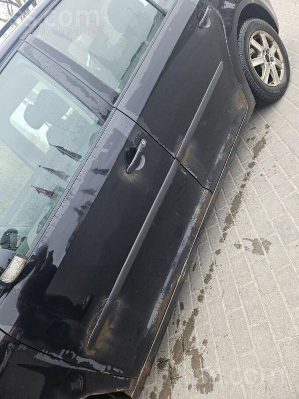 Pelēks Volkswagen Touran 2007 Rīga, ar dzinēja tilpumu 1.90 L un nobraukumu 350 tūkst. km par 699 €, foto 11 vietnē AUTOMOTO.COM.LV