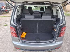 Grey Volkswagen Touran 2007 in Utena, with an engine capacity of 1.97 L and mileage of 215 thousand km for 2900 €, photo 12 on AUTOMOTO.COM.LV