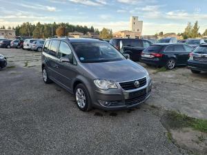 Grey Volkswagen Touran 2007 in Utena, with an engine capacity of 1.97 L and mileage of 215 thousand km for 2900 €, photo 22 on AUTOMOTO.COM.LV