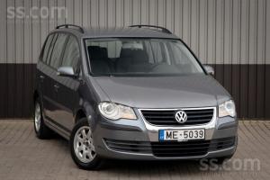 Pelēks Volkswagen Touran 2007 Talsi, ar dzinēja tilpumu 1.90 L un nobraukumu 378 tūkst. km par 1190 €, foto  vietnē AUTOMOTO.COM.LV
