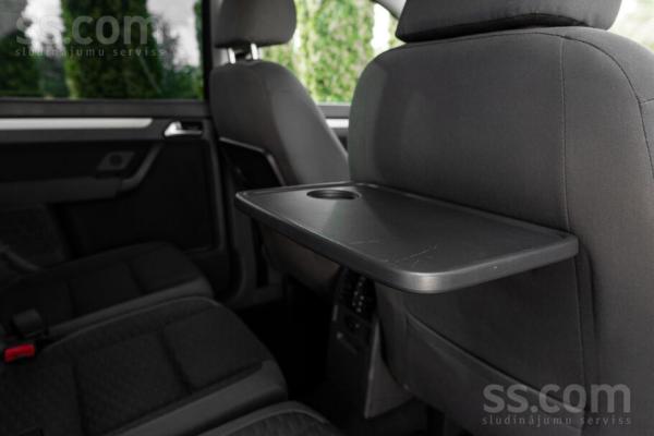 Volkswagen Touran 2007 Jelgava vietnē Pelēks Volkswagen Touran 2007 Jelgava, ar dzinēja tilpumu 1.90 L un nobraukumu 276 tūkst. km par 3500 €, foto 10 vietnē AUTOMOTO.COM.LV