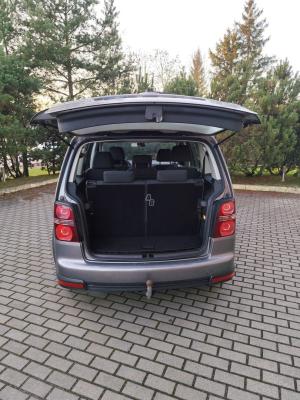 Pelēks Volkswagen Touran 2008 Mažeikiai, ar dzinēja tilpumu 1.90 L un nobraukumu 289 tūkst. km par 3950 €, foto 21 vietnē AUTOMOTO.COM.LV