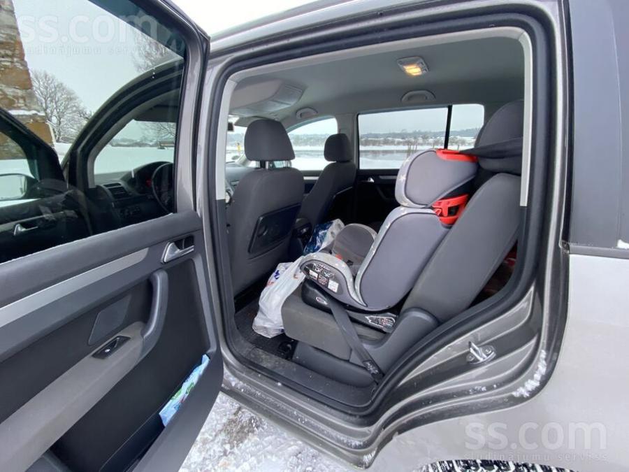 Pelēks Volkswagen Touran 2008 Preiļi, ar dzinēja tilpumu 1.40 L un nobraukumu 314 tūkst. km par 3500 €, foto 14 vietnē AUTOMOTO.COM.LV