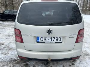 Pelēks Volkswagen Touran 2008 Limbaži, ar dzinēja tilpumu 2.00 L un nobraukumu 332 tūkst. km par 1550 €, foto 6 vietnē AUTOMOTO.COM.LV